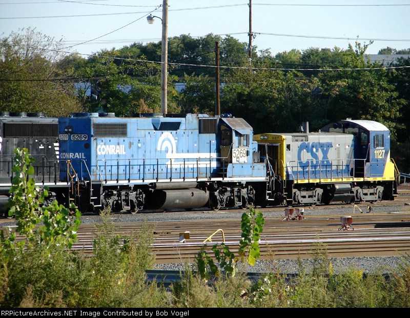 NS 5269 & csx 1127